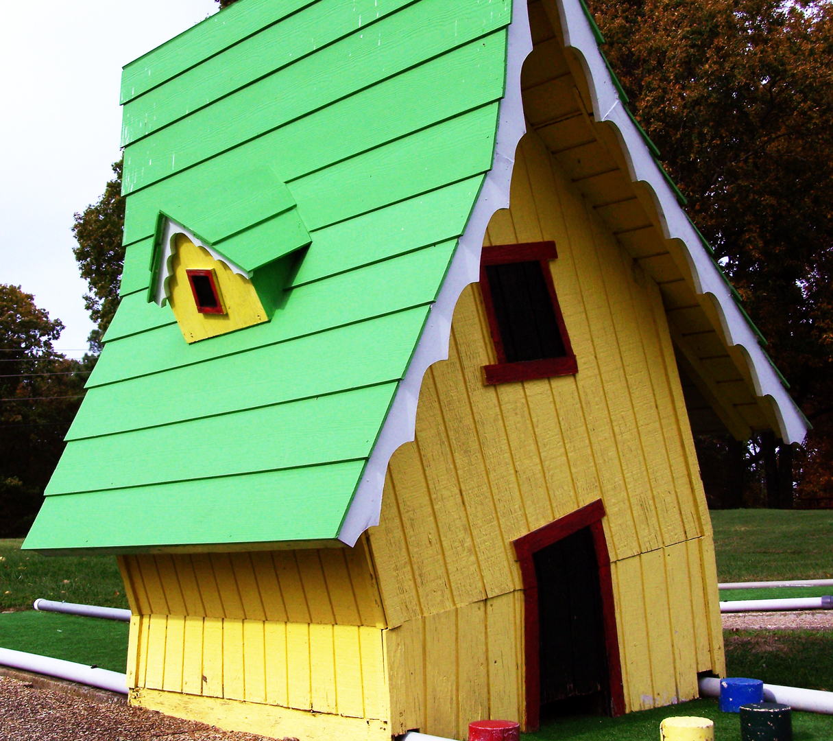 Miniature Golf - Bella Vista Neighbors